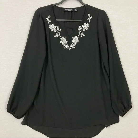 Susan Graver | Tops | Susan Graver Artisan Black White Floral ...